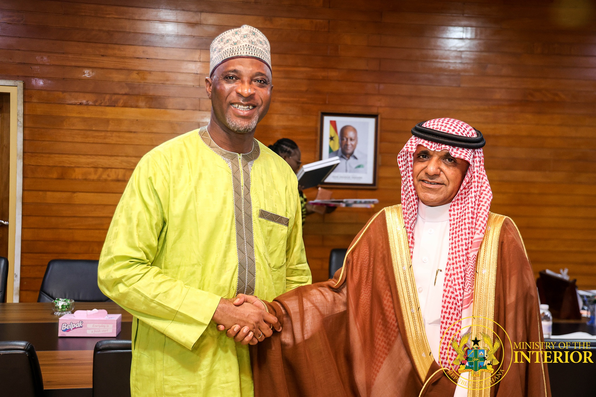 Diplomatic Ties: Interior Minister meets Saudi Arabia Ambassador to ...